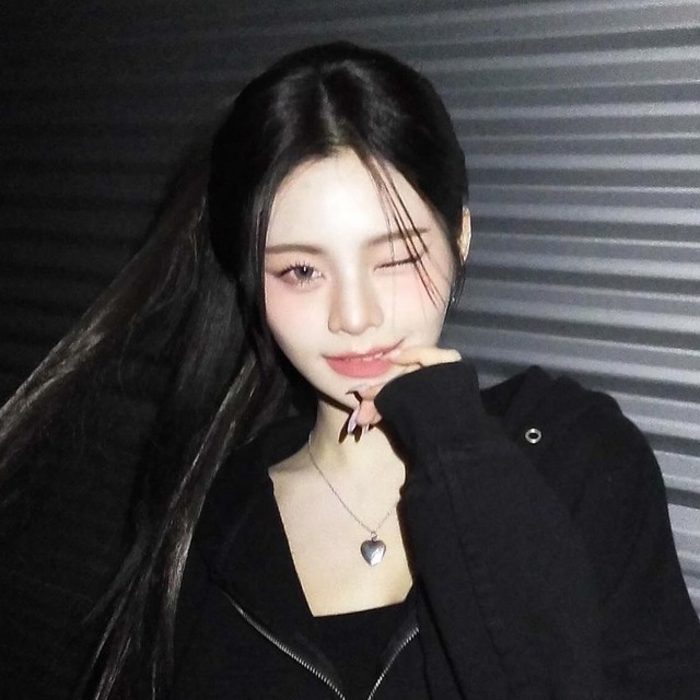 Telegram-канал "my ( wink𑇛ing ) kelly ᯓᡣ𐭩" — @k2ellyz — TGStat